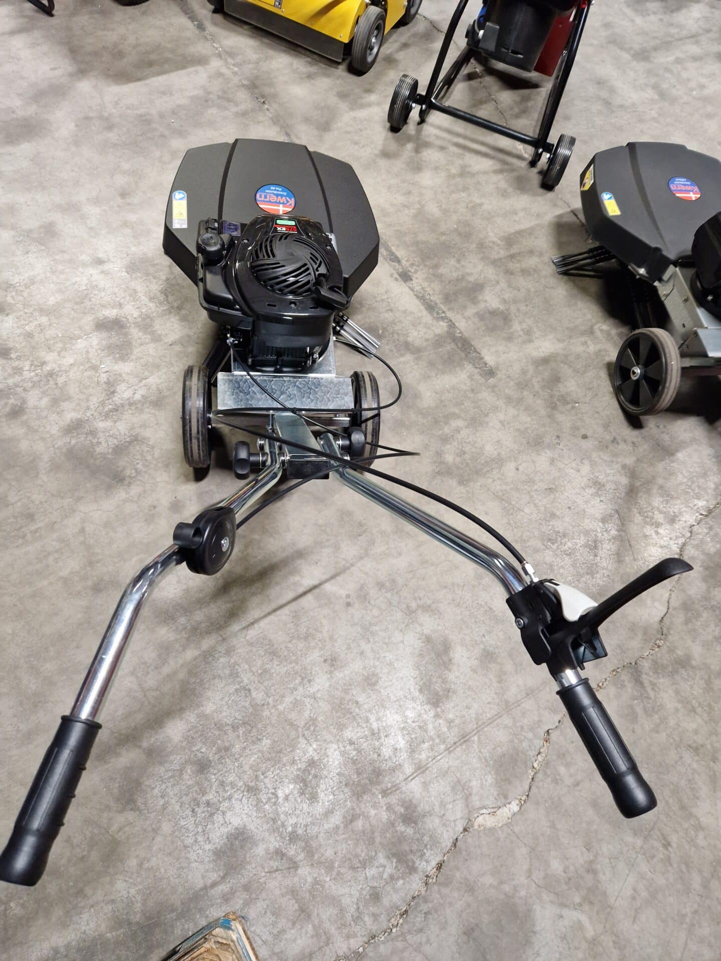Kwern Pro 66 Onkruidborstelmachine – BuitenKansje